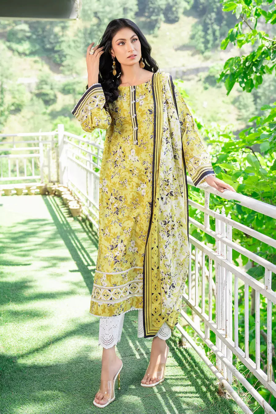 KHAS's Trendy Lawn Dupatta Designs: Full Summer Coverage – KHAS STORES
